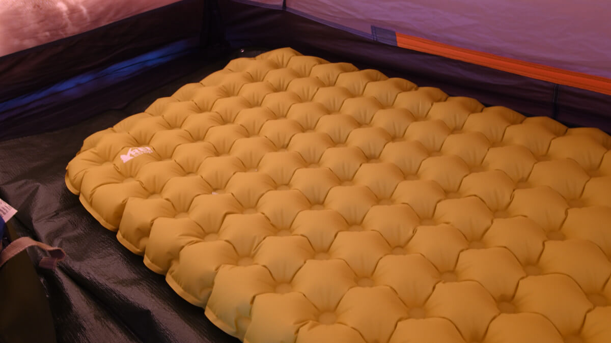 【気温ごと・R値の目安】冬キャンプ好きのスリーピングマット選び！ | テントトリップ